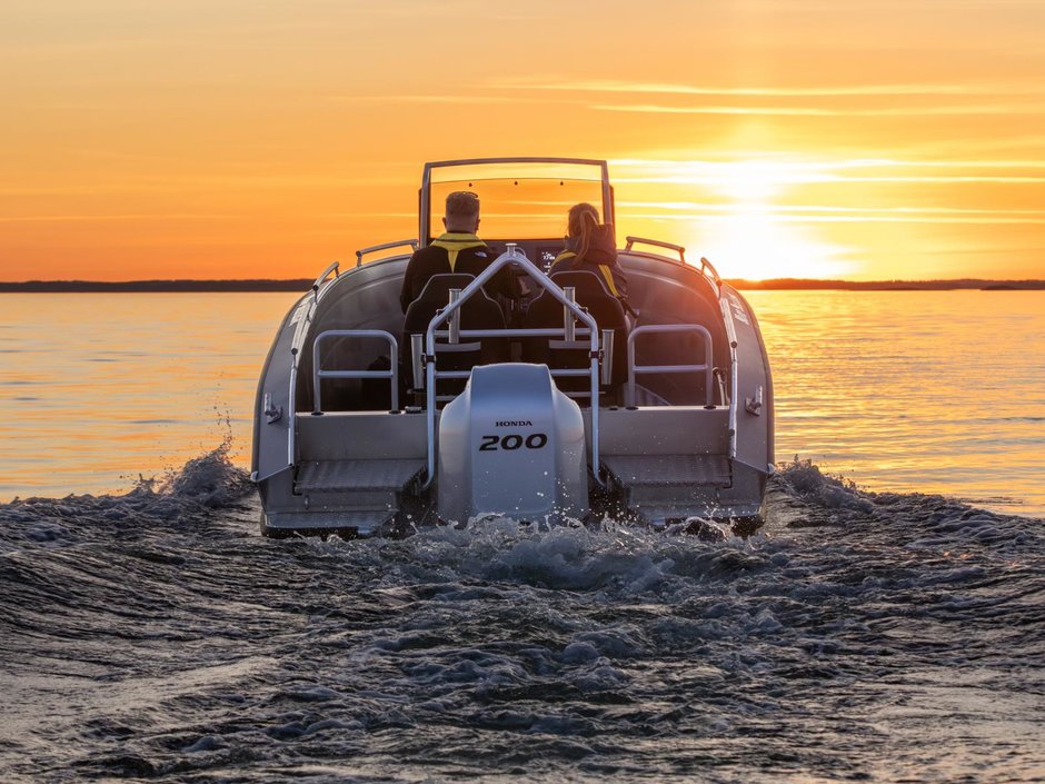 Silver Seahawk CCX & Honda -venepaketit